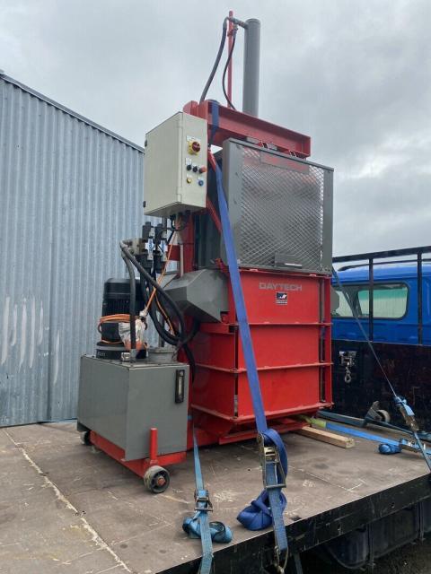 Presses - Daytech Engineering